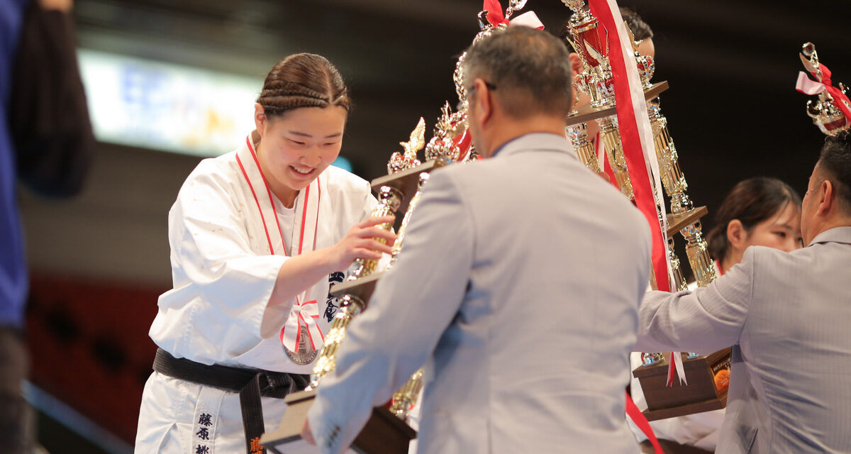 藤原桃萌が第9回JFKO全日本大会の女子重量級で準優勝 | 福岡の空手教室・習い事なら新極真会｜福岡支部 緑道場